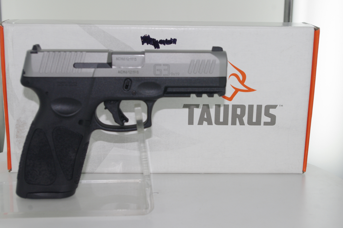 Taurus G3 Black/Matte Stainless 4 Mags, Orig box. Super Clean Great ...