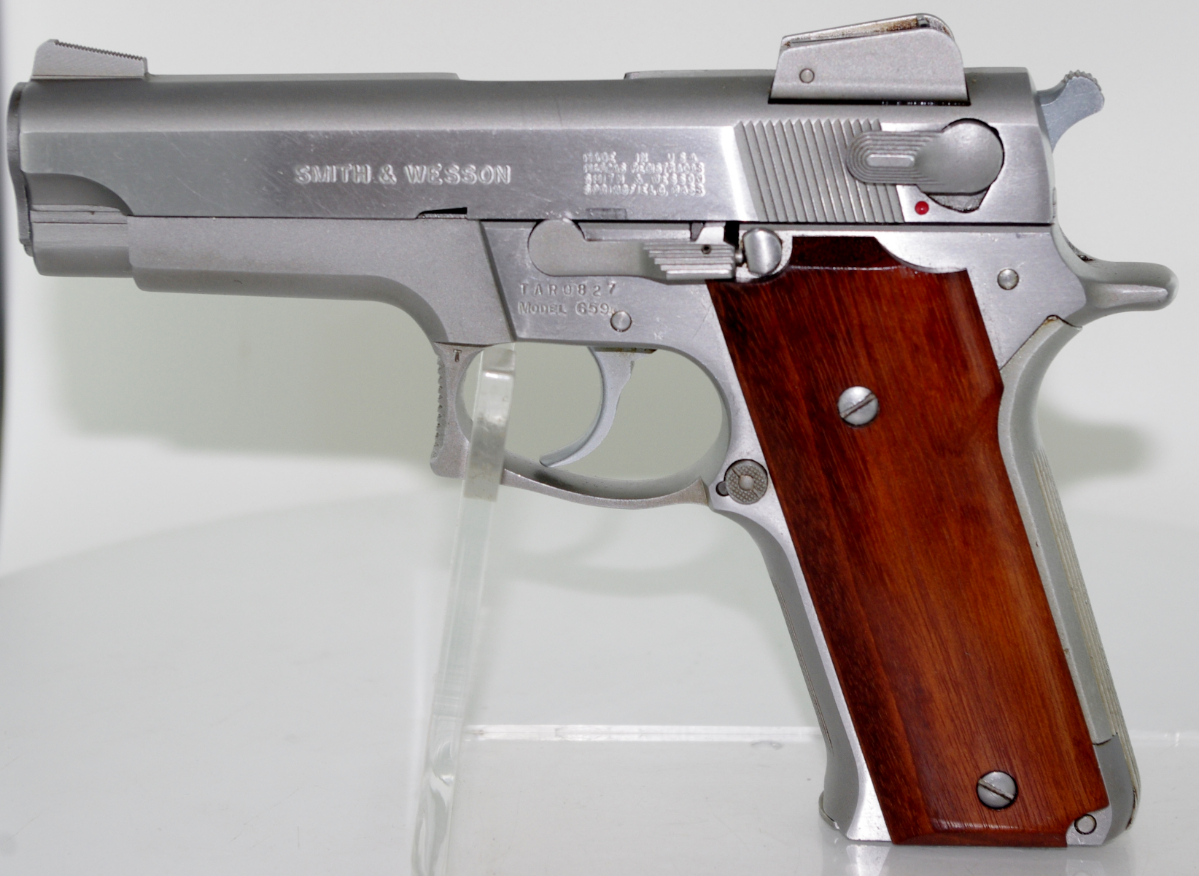Smith & Wesson Model 659 Stainless DA Abidextrous Safety 4 Hi Cap Mags ...