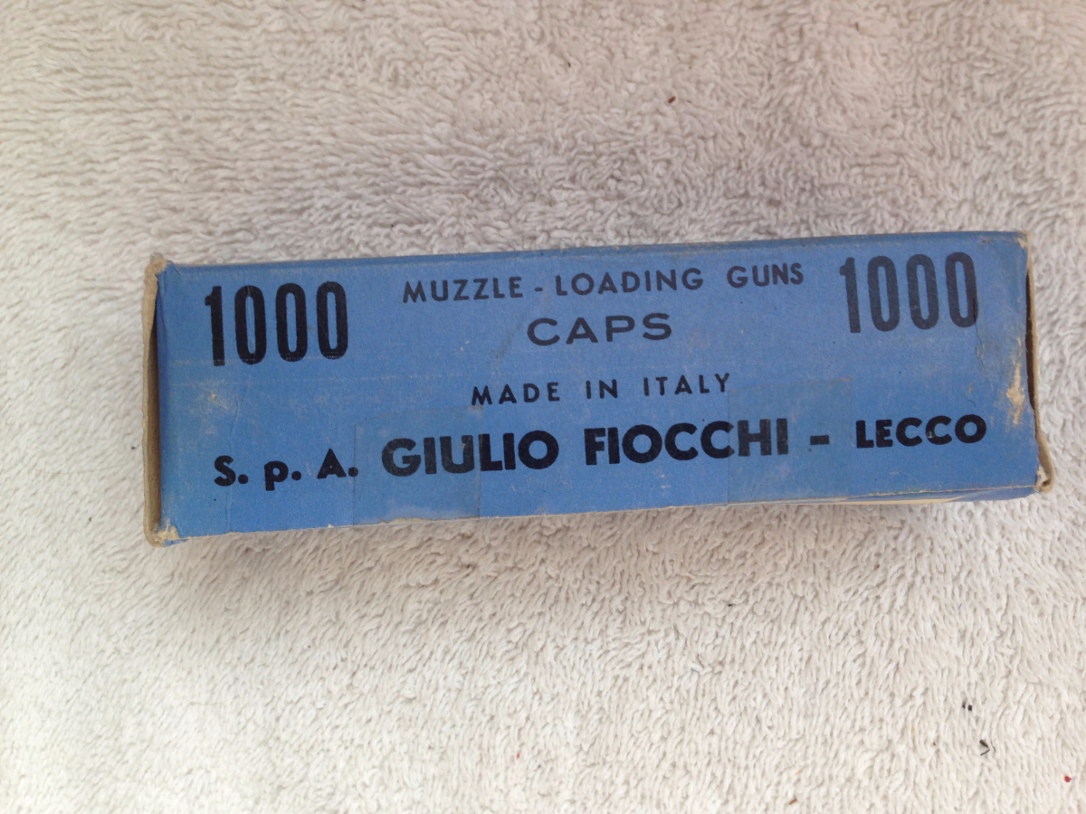 GIULIO FIOCCHI-LECCO PERCUSSION CAPS CAPSULE RIGATE 700 count IN TINS ...
