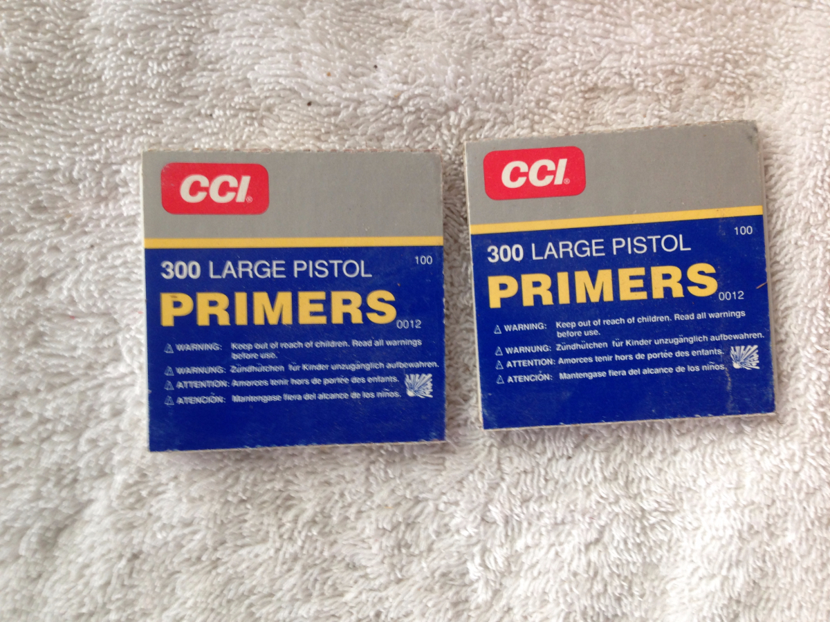 CCI Ammunition CCI No. 300 LARGE PISTOL PRIMERS 0012 200 count / 1011-0 ...