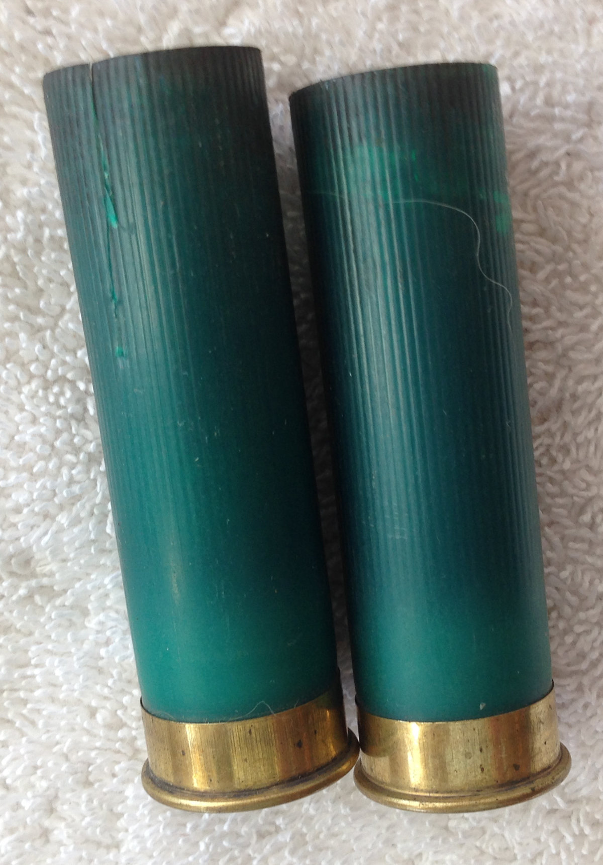 REMINGTON-PETERS UNPRIMED 12 GAUGE GREEN PLASTIC RIBBED SHOTGUN SHELL ...