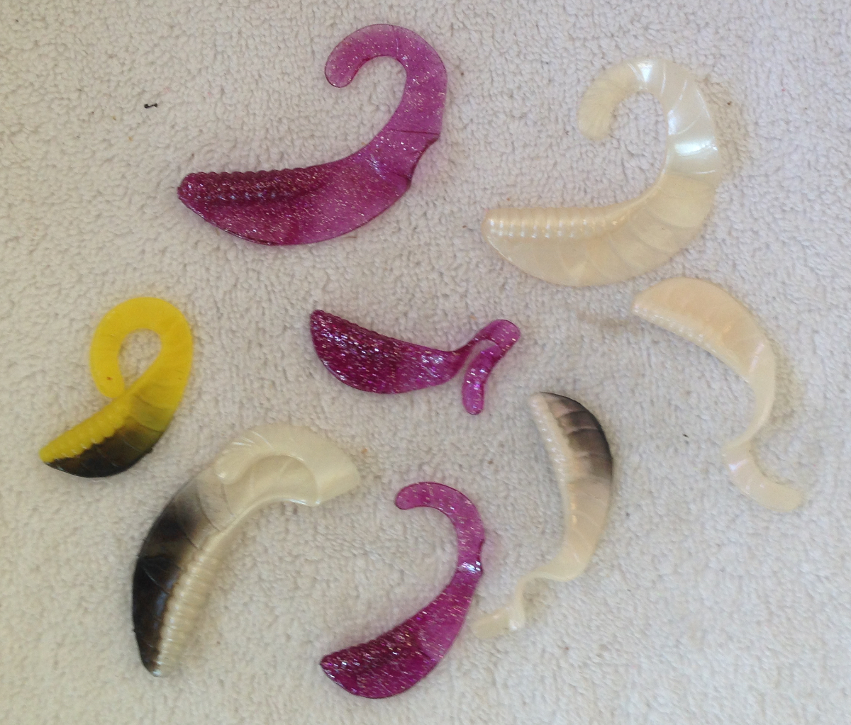 MISTER TWISTER CURLY TAILS GRUBS LEECHES WHITE PURPLE SPARKLES YELLOW ...
