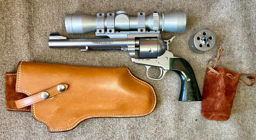 Freedom Arms MODEL 83 VARMINT CLASS REVOLVER, VARIABLE LEUPOLD SCOPE ...