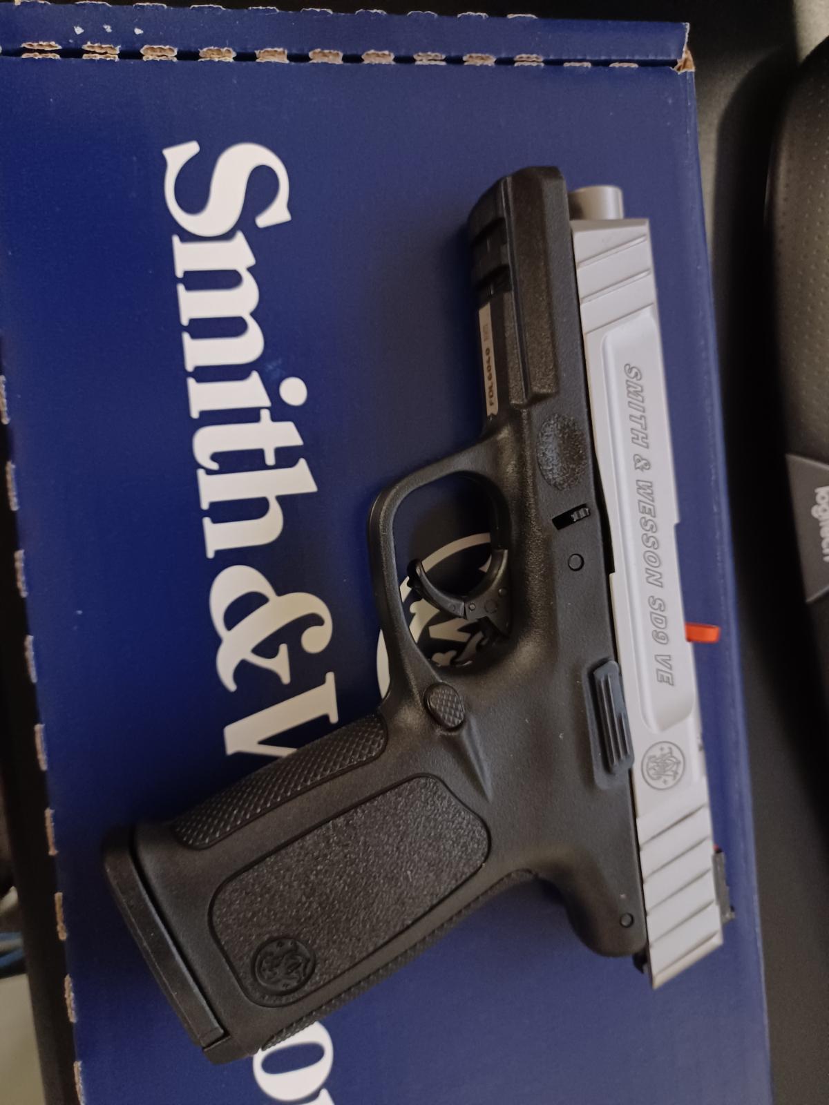New Smith & Wesson Sd9 VE In 9mm With Fiber Optic Sights 9mm 9mm Luger ...