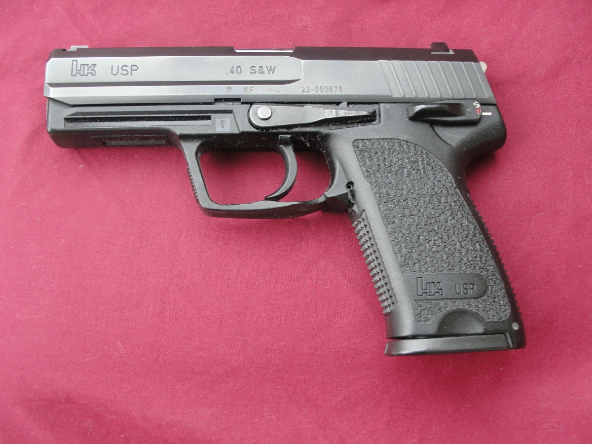 Heckler & Koch HECKLER&KOCH MODELUSP 40S&W WITH HOLSTER .40 S&W ...
