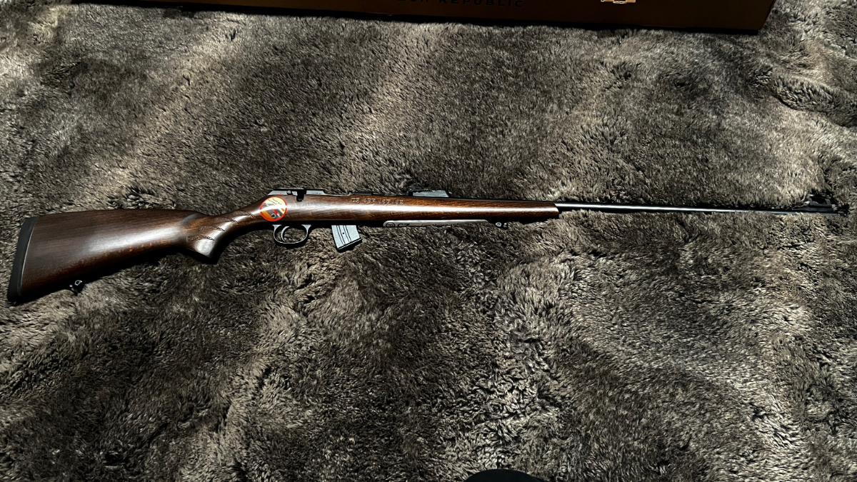 Czech 457 Jaguar .22 LR 28 barrel 17332377 - GunAuction.com