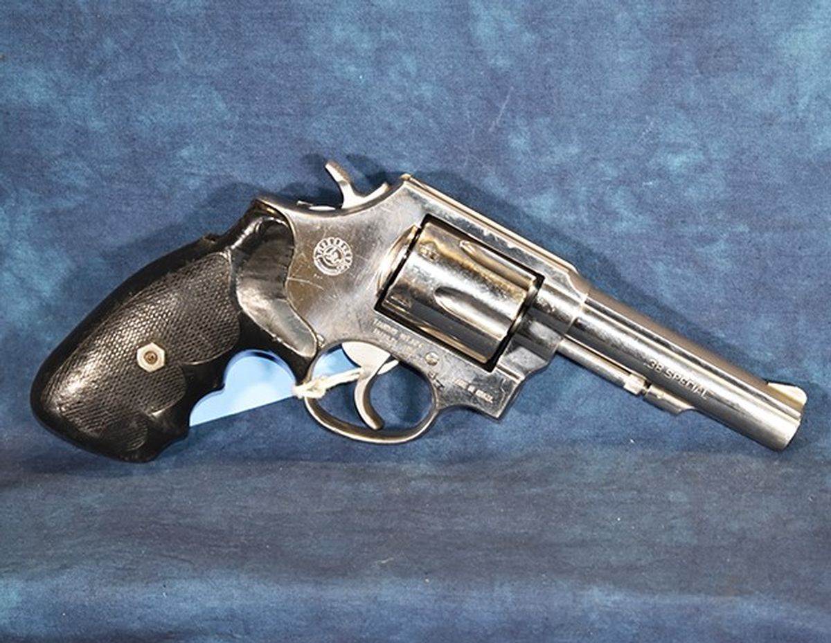 Taurus - Model 82 - Cal. 38 Spl .38 Special 16797436 - GunAuction.com