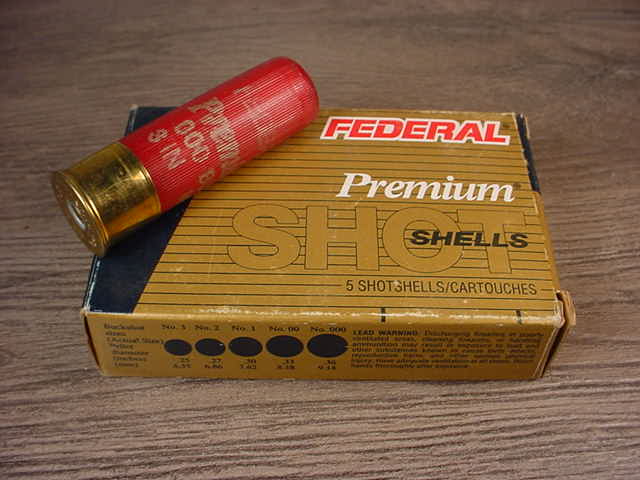 Box of Federal Premium 12 Gauge 3 Inch Magnum 000 Buckshot 17221950 ...
