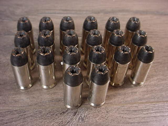 20 Rounds of Winchester Black Talon .40 S&W Jacketed Hollow Point ...