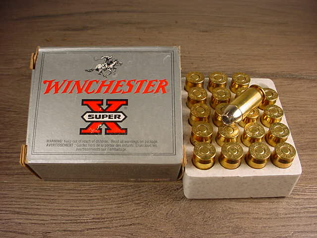 Box of Winchester Super-X .45 Auto. Silvertip Jacketed Hollow Point .45 ...