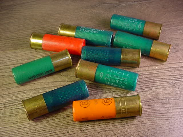 9 Rounds of Mixed Manufacture 12 Gauge 3 Inch Magnum Number 4 Shot ...