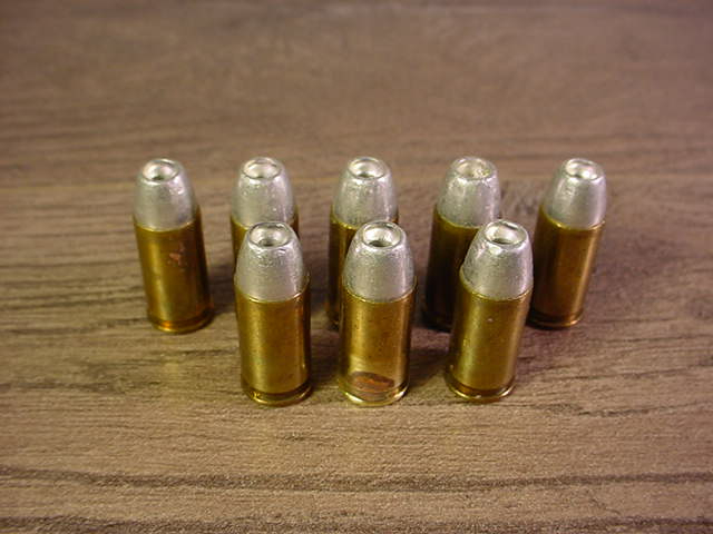 8 Rounds of Winchester Silvertip .32 Auto. Jacketed Hollow Point .32 ...