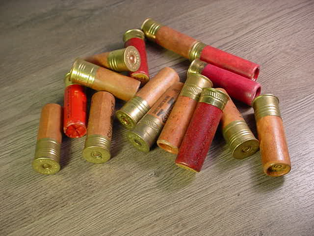 15 Rounds of Mixed Manufacture Paper Hull 12 Gauge Number 5 Shot ...