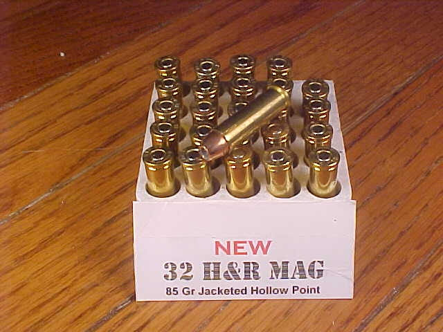 Harrington & Richardson 25 Rounds of Miwall .32 H&R Magnum Jacketed ...