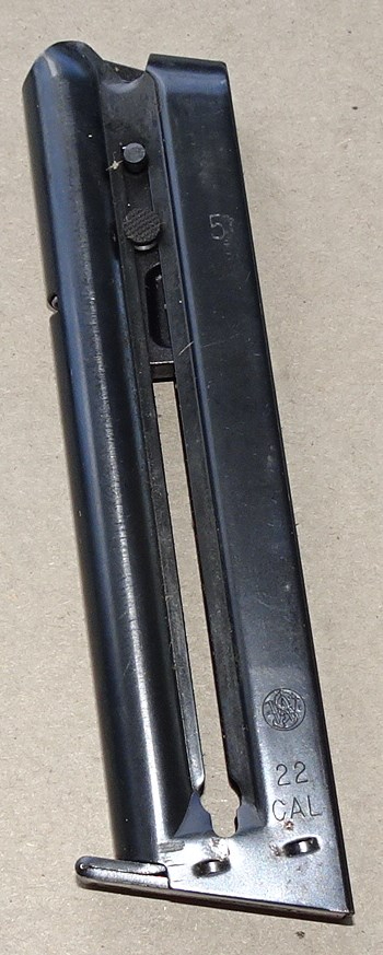 TWO (2) SMITH & WESSON FACTORY 10 ROUND 22 L. R. CLIPS, PISTOL .22 LR ...