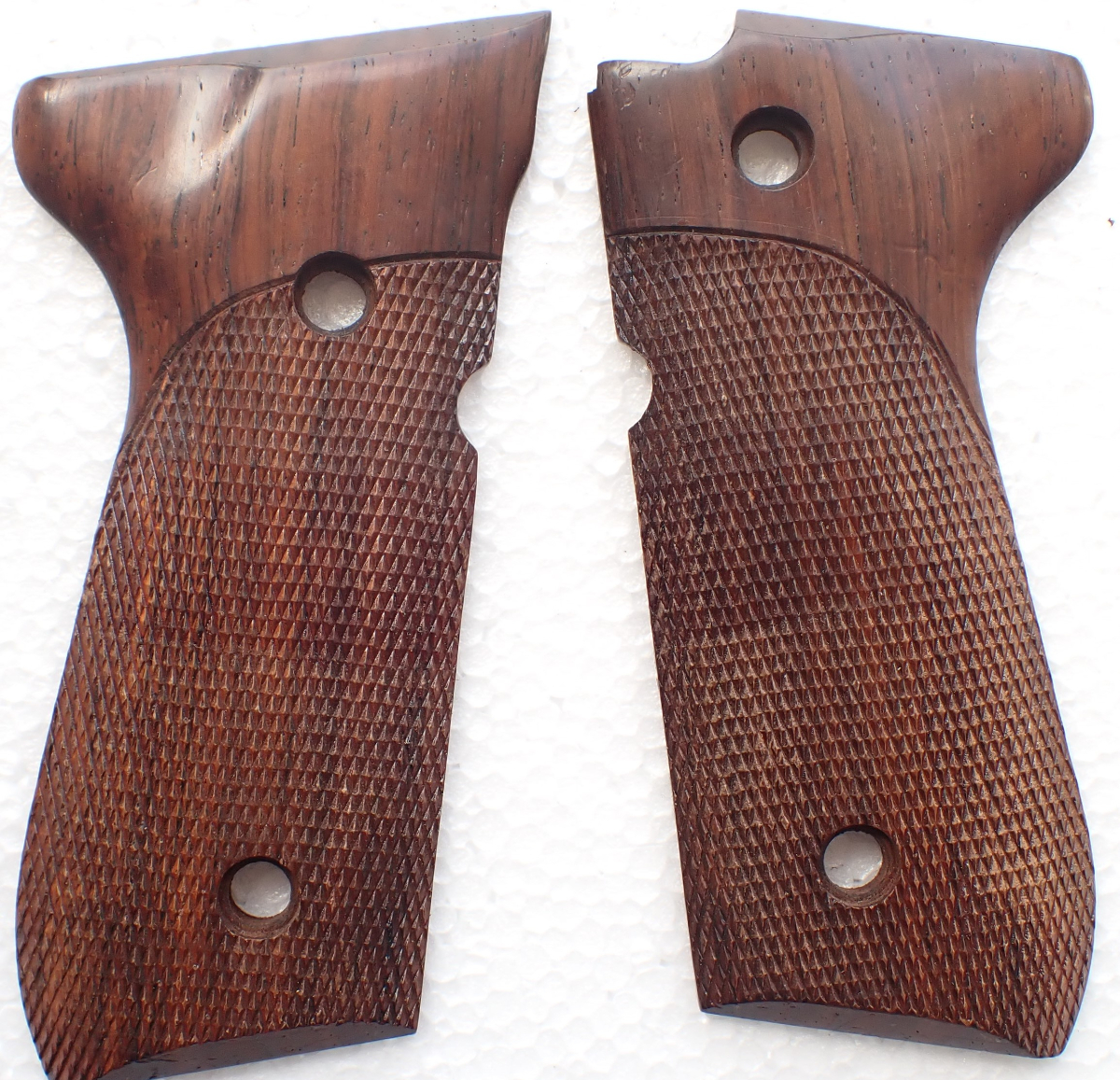 AFTER MARKET MODEL GRIPS FOR THE 39 AND 59 SERIES PISTOL, NEW OLD STOCK ...