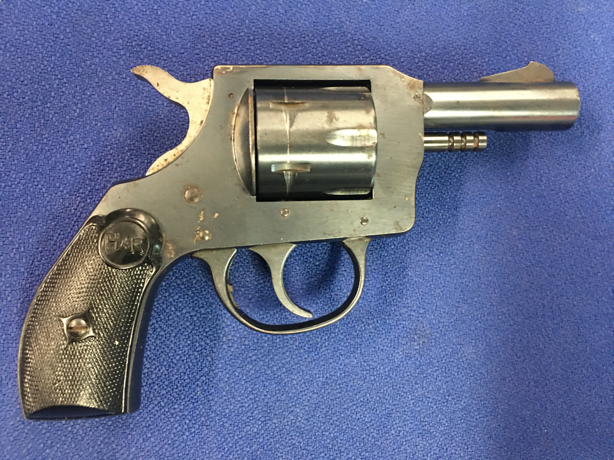 Harrington & Richardson MODEL 732, CHAMBERED IN .32 S&W Long 17304837 ...
