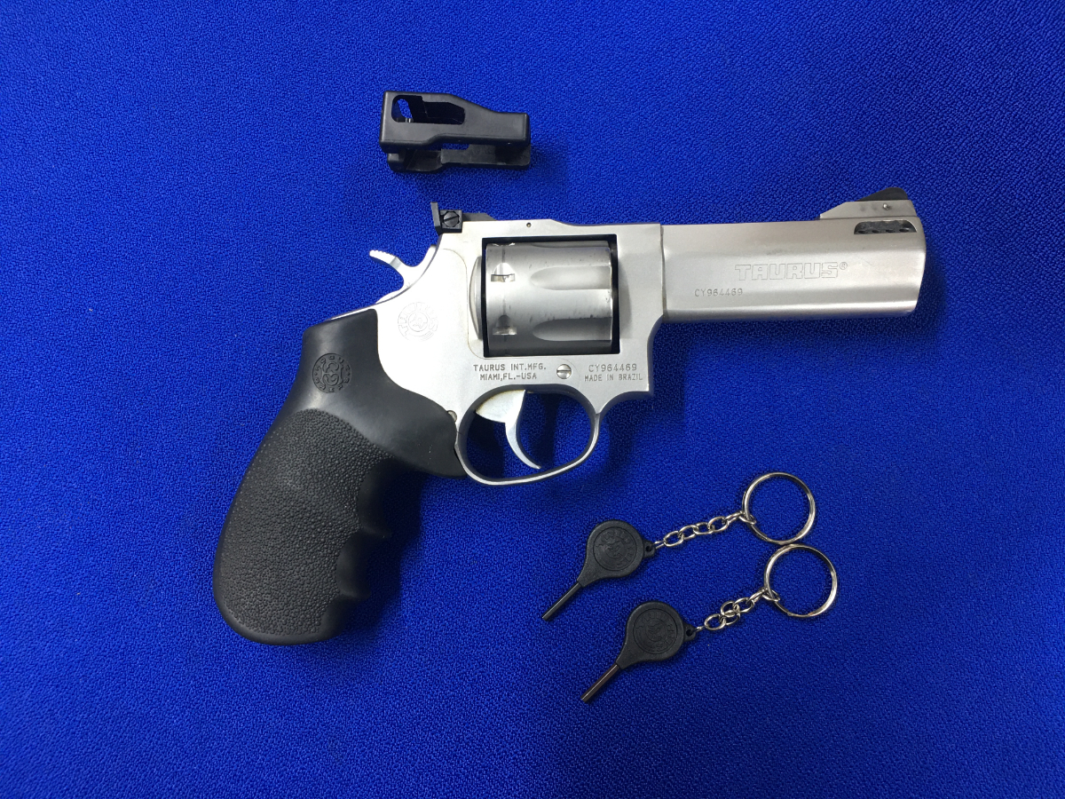 Taurus TRACKER 627, COMES W/ FACTORY BOX, PAPERS, KEYS, & REAR SIGHT ...