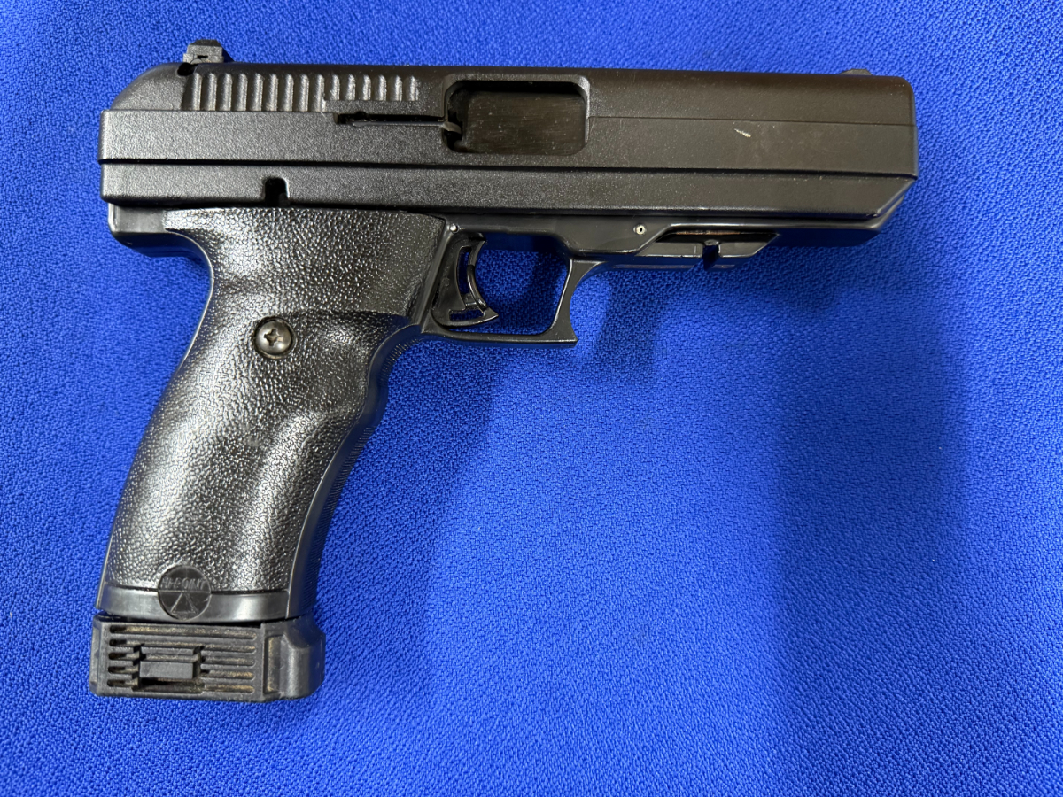 Hi-Point JHP, CHAMBERED IN .45 ACP 17370116 - GunAuction.com