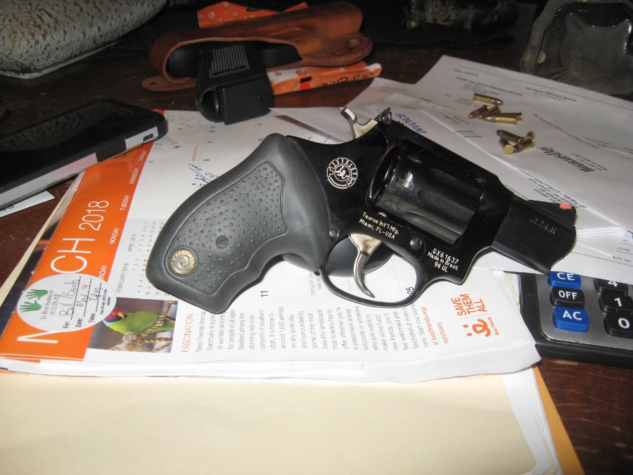 Taurus International Mfg. Co. 22l,1785-94,Blue,9 Shot,Ultra-Lite Nine ...