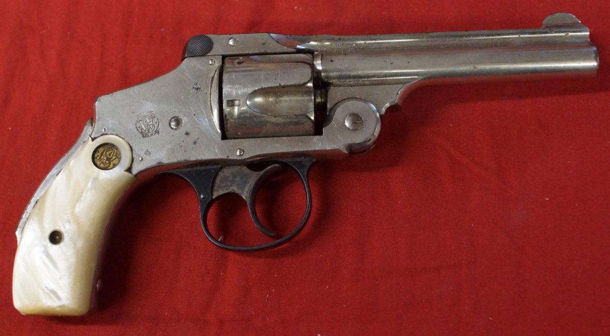 Smith & Wesson Safety Hammerless Fifth Model .38 S&W Factory Pearl ...