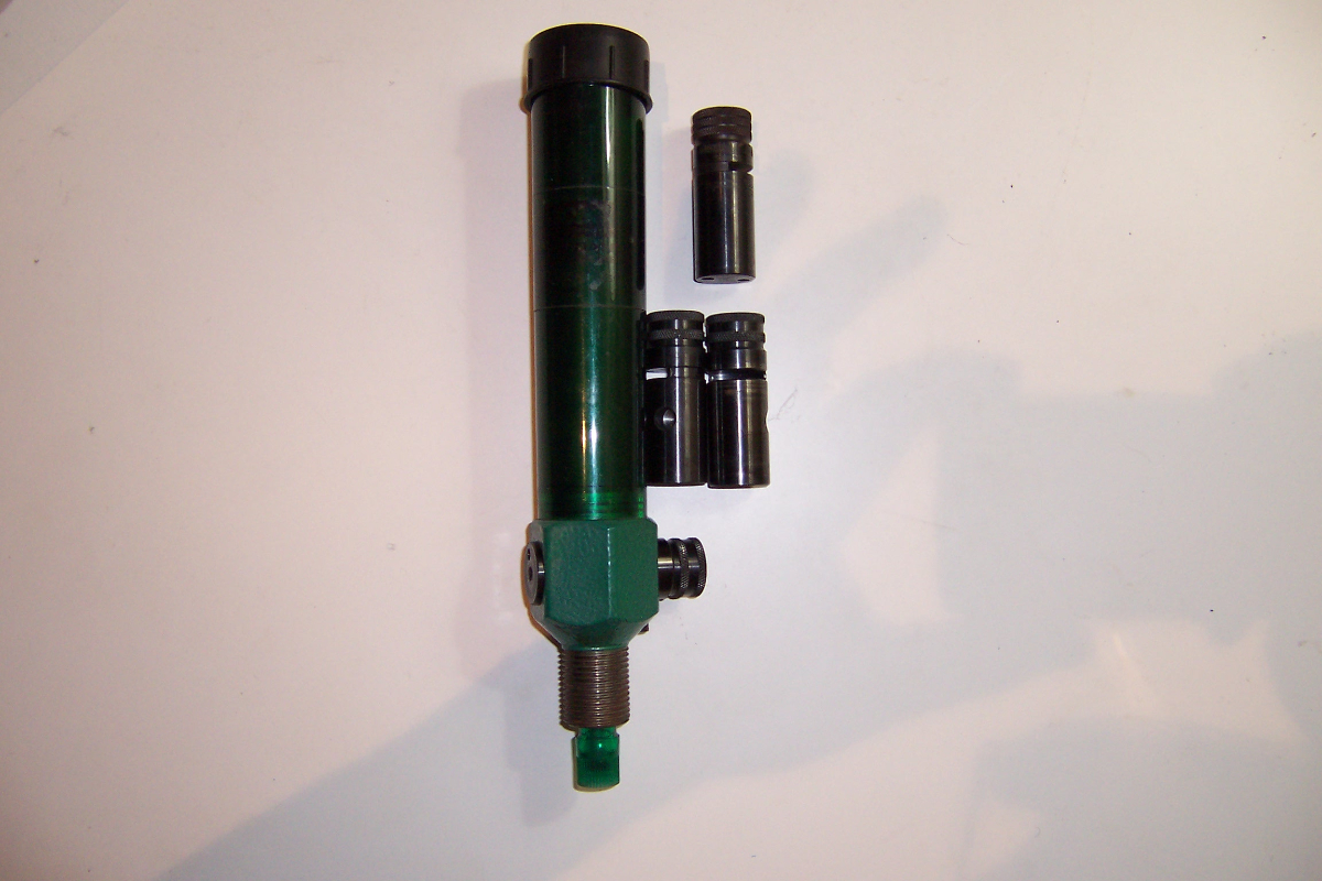 RCBS little dandy powder measure 17281915 - GunAuction.com