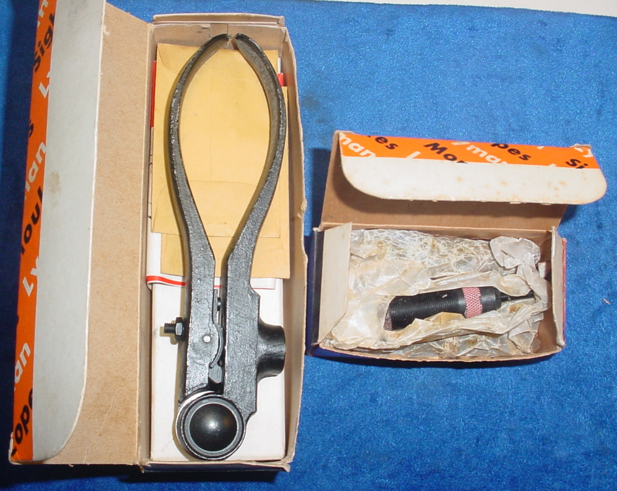 Lyman MODEL 310 RELOADING TOOL WITH DIES ALSO HAS SET DIES FOR 222 ...