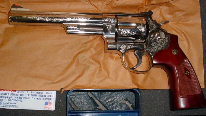 Smith & Wesson Model 29 Classic Engraved 44 Magnum Nickel Look For Sale ...