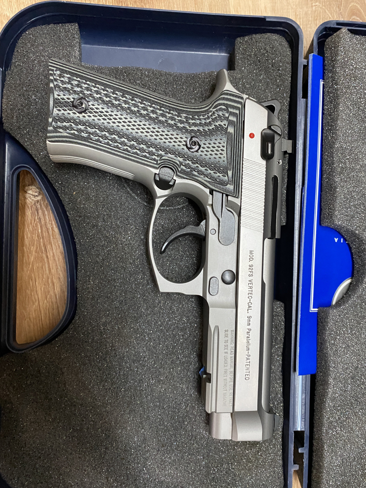 Beretta 92FS Vertec INOX 9mm Luger 17170746 - GunAuction.com