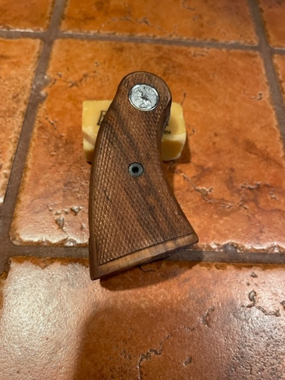 Colt Diamondback Original Grips As-New .38 Special 17317779 ...