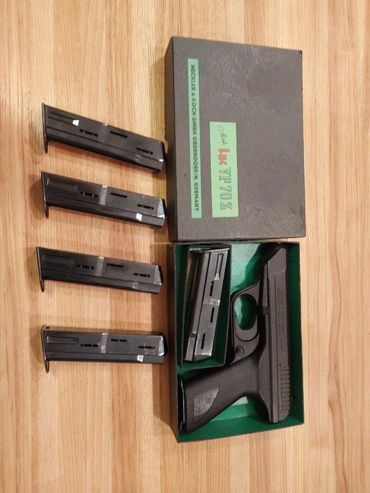 Heckler & Koch HK H&K VP70Z 9mm pistol with 6 magazines 9mm Luger ...