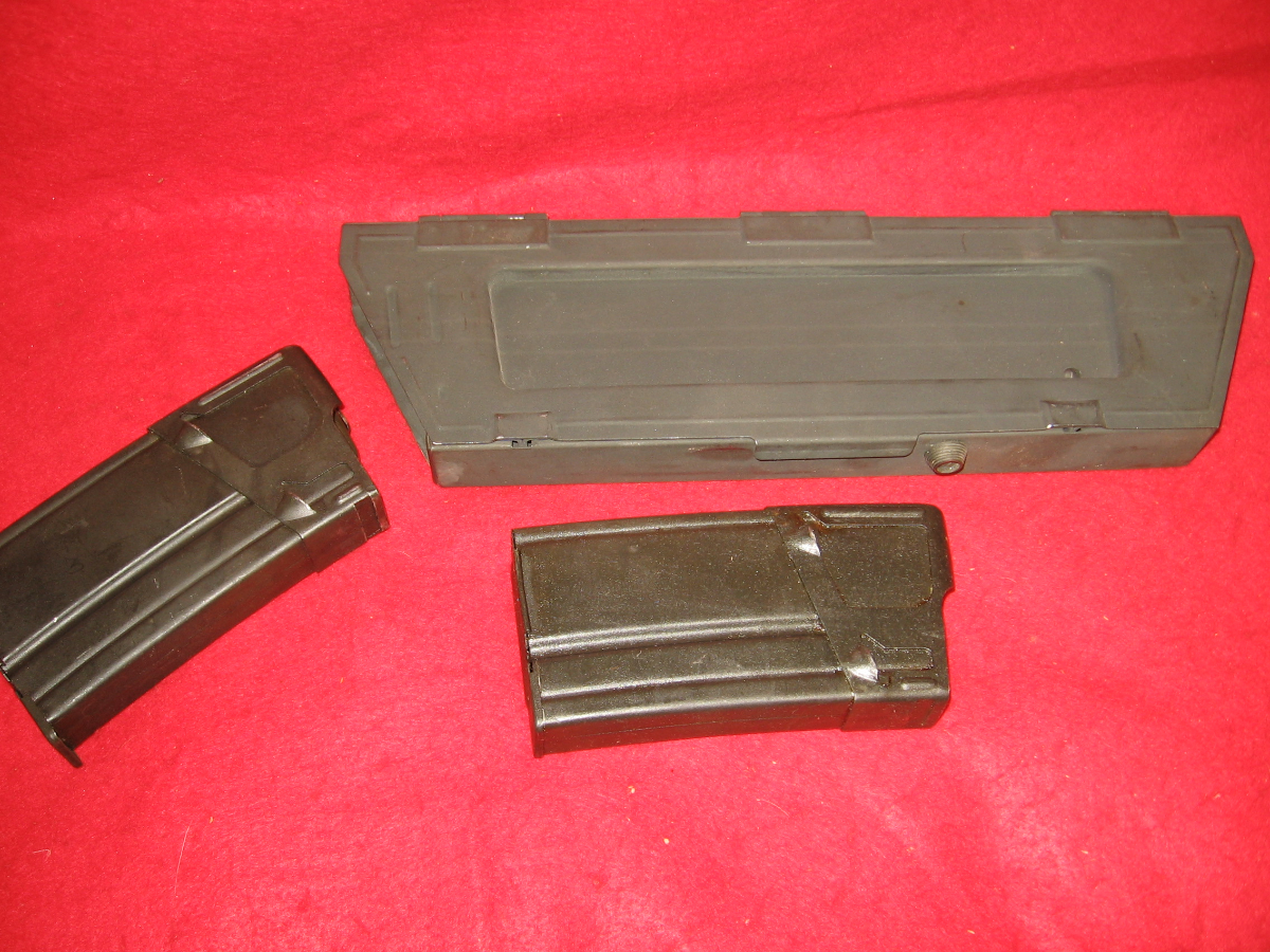 CETME Magazine Loader & 4 Magazines .308 Win. 17269192 - GunAuction.com