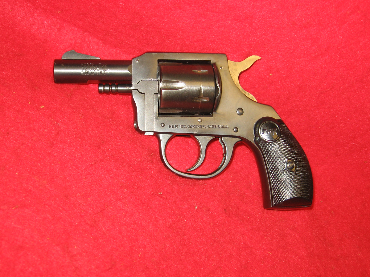 Harrington & Richardson H&R Model 732 Revolver .32 S&W 17347303 ...