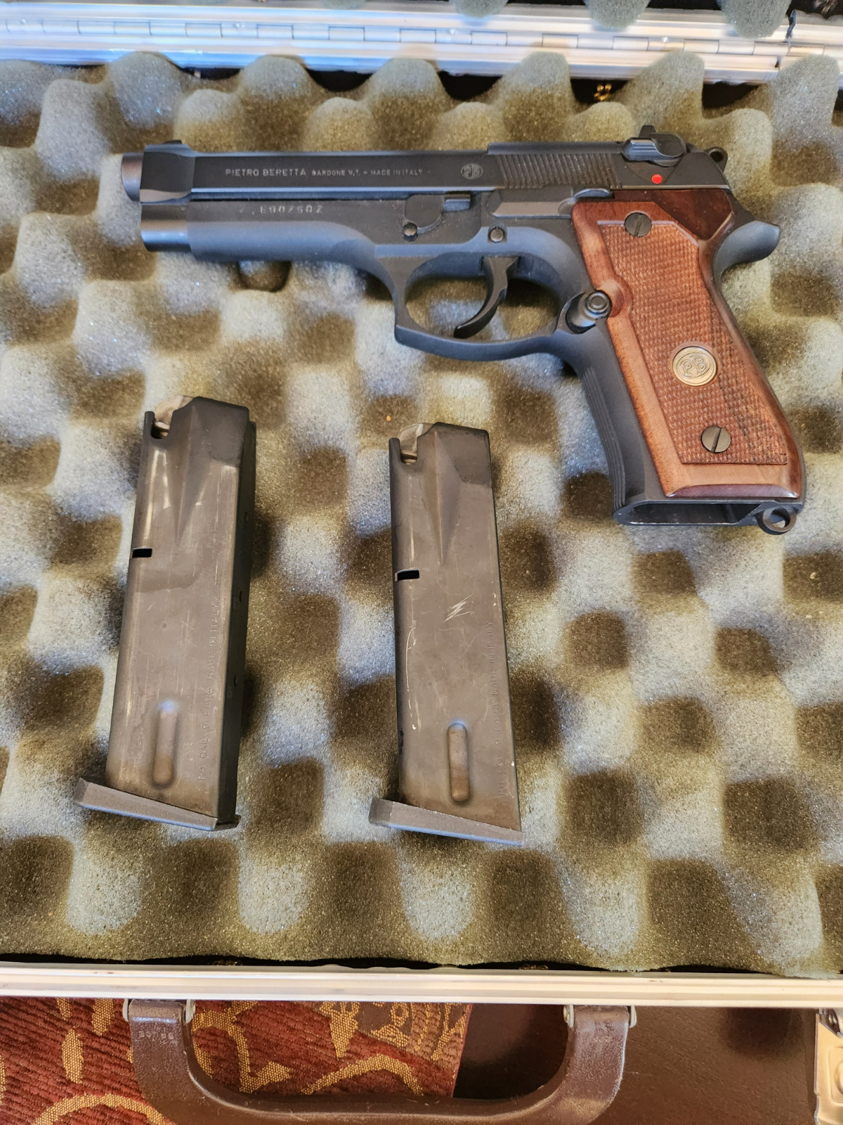 Beretta Model 92F, 9mm, Made in Italy, Semi-Auto Pistol, Wood Handle ...