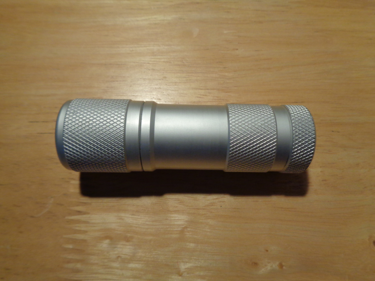 9 LED Aluminum Bright Flashlight 17182460 - GunAuction.com