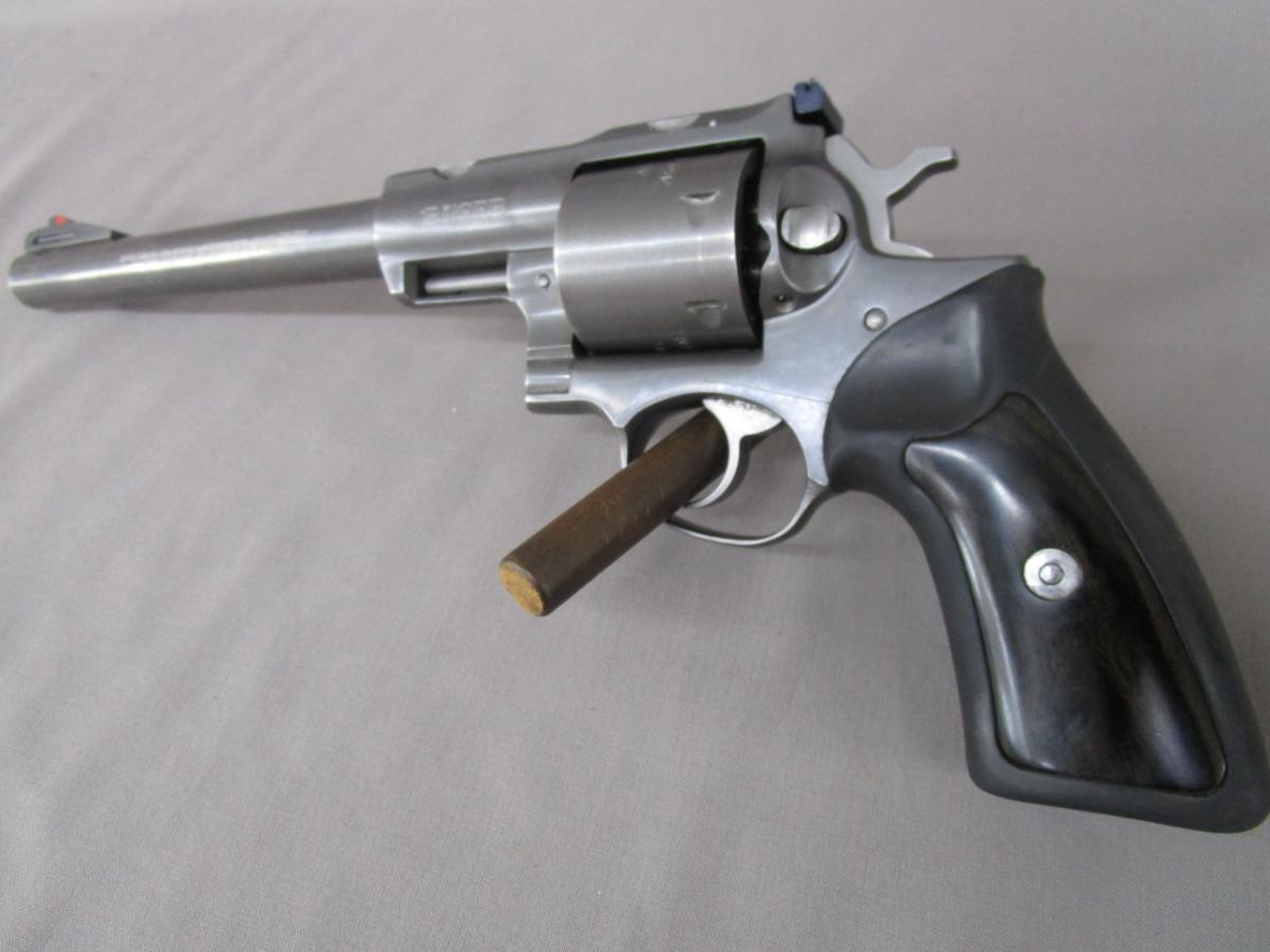 Sturm, Ruger & Co. Double Action Super Red Hawk 454 Casull 9 1/2 .454 ...