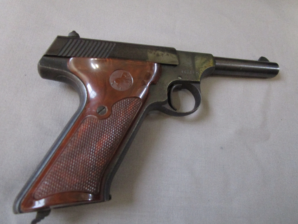 Colt 22 LR Semi Automatic Challenger that delivers accurate and ...