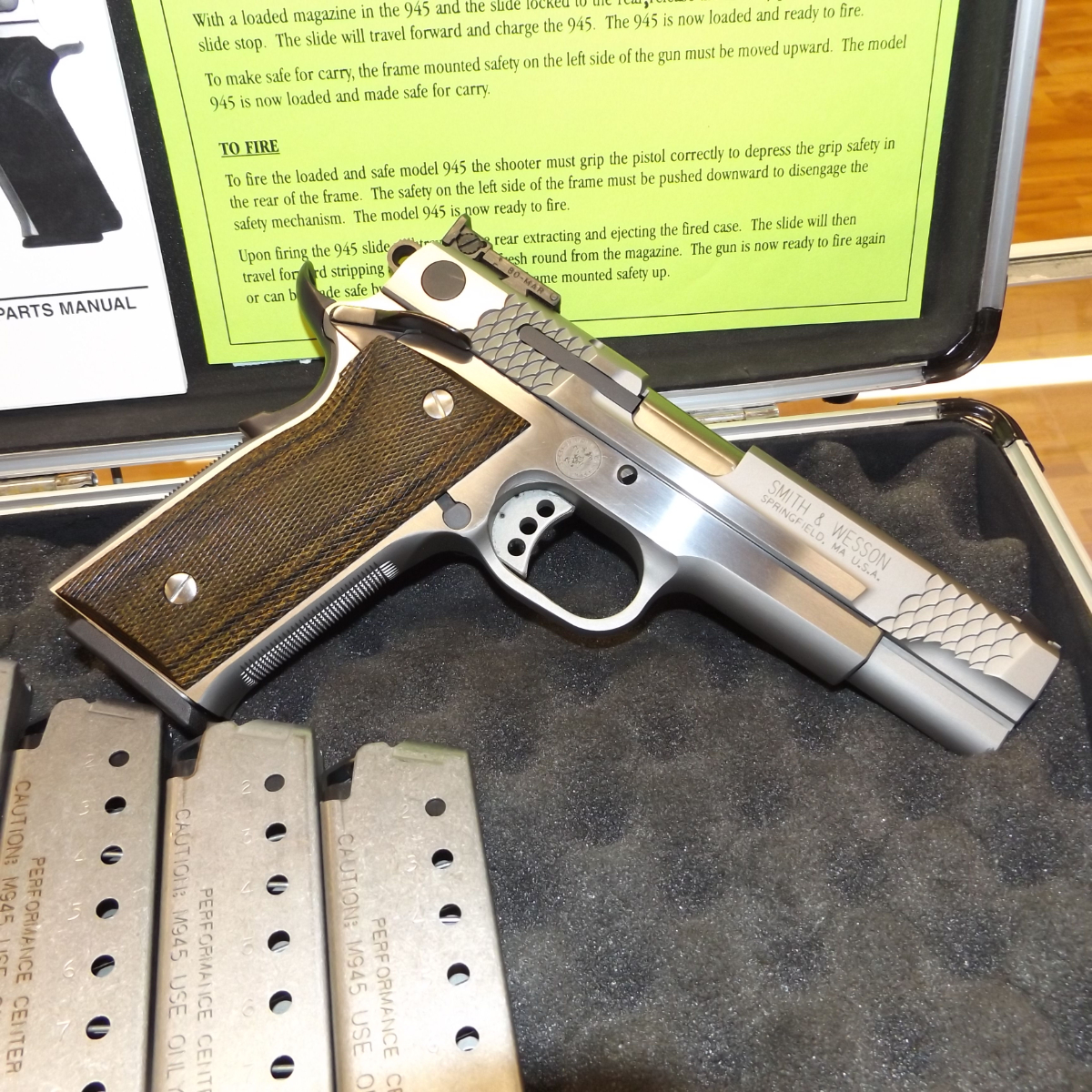 Smith & Wesson Smith and Wesson model 945 (8423-0923) .45 ACP 17318720 ...
