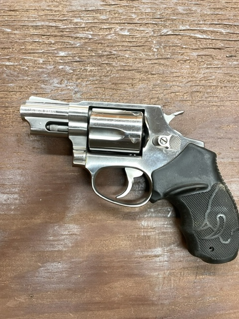 Taurus MOD 85 stainless. .38 Special 17237682 - GunAuction.com