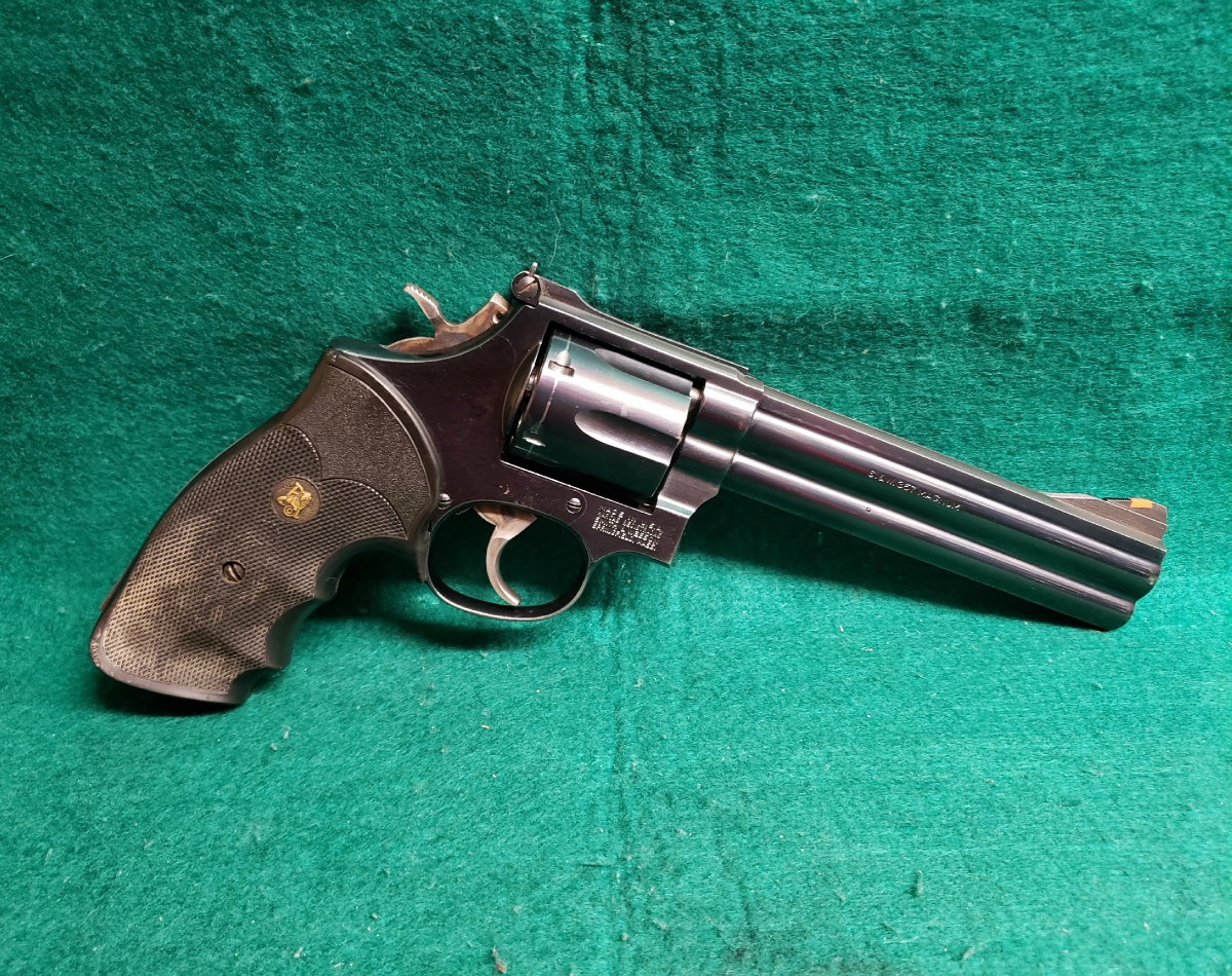 Smith & Wesson MODEL 586 (PRE LOCK. NO DASH) - BLUED. DOUBLE ACTION. 6 ...