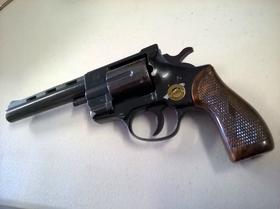 Burgo Unique Vintage Hw38, 5" Vented 6-Shot .38 Special For Sale at ...
