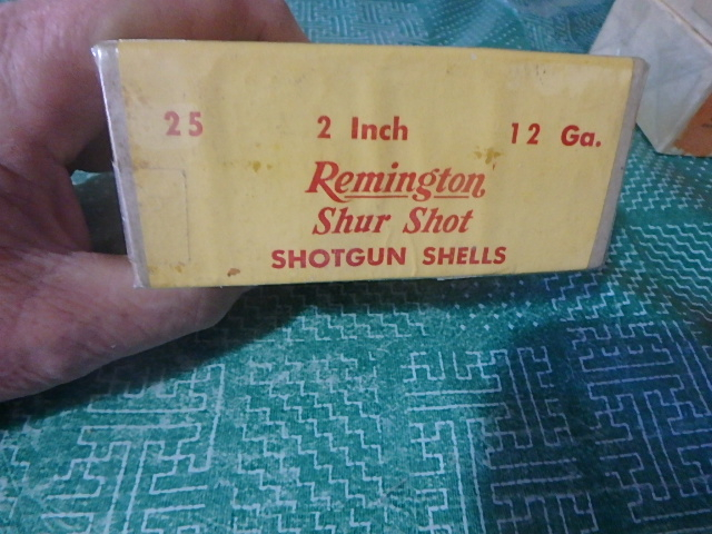 SEALED 2 PC REMINGTON 12 GA IN 2 INCH SHELLS NO 7-1/2 SHOT SHUR-SHOT ...