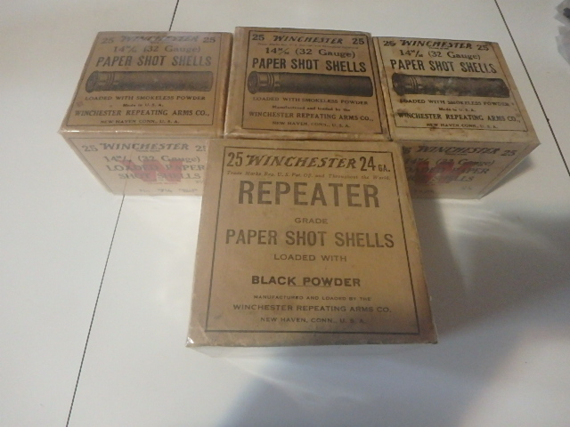Federal Cartridge Corporation 4 FULL 2 PC WINCHESTER BOXES IN 32 GA AND ...