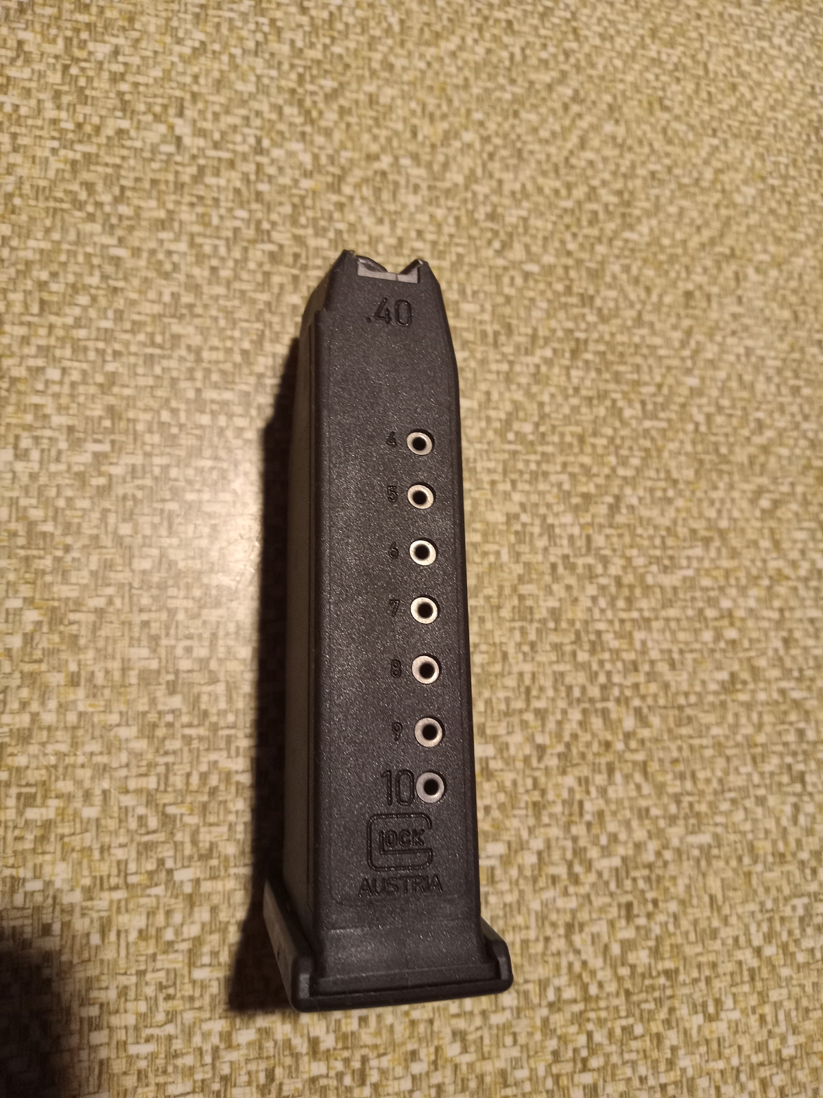 Glock .40 cal. Mag. (LOOK) .40 S&W 17319041 - GunAuction.com