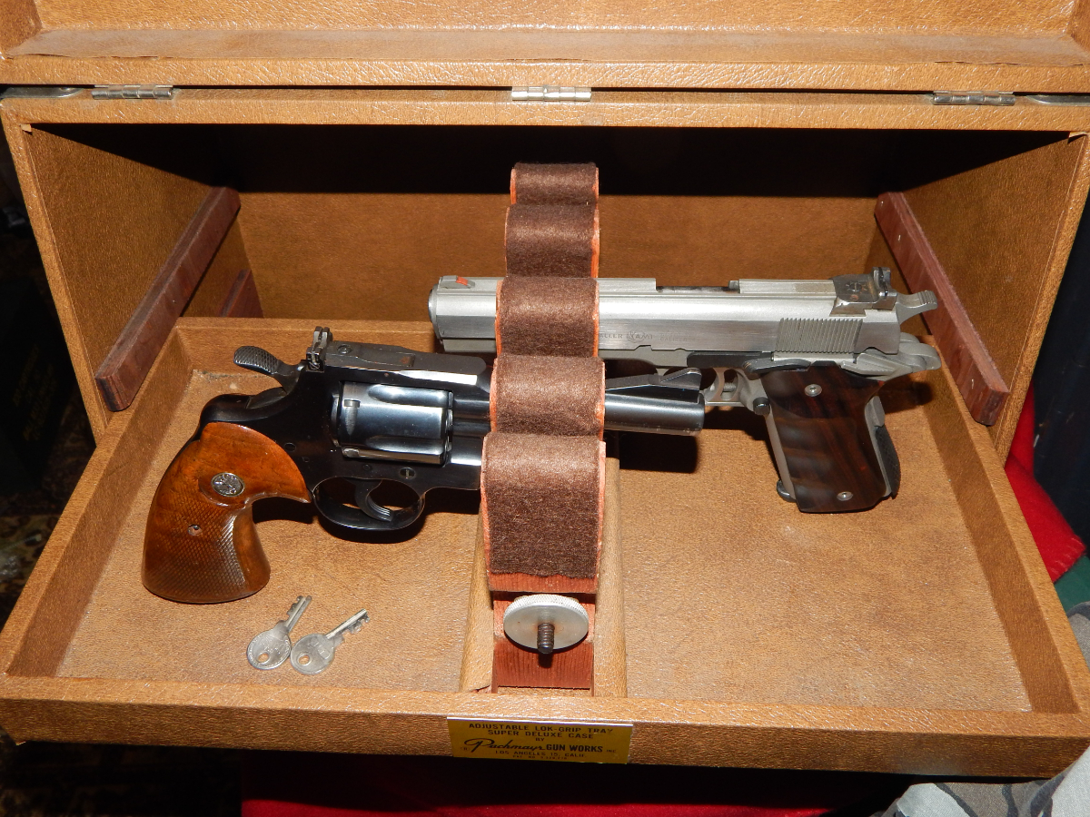 Pachmayr Pistol shooters box 17086442 - GunAuction.com