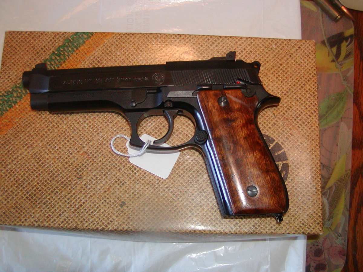 Taurus Model Pt99 Af For Sale at GunAuction.com - 15402492