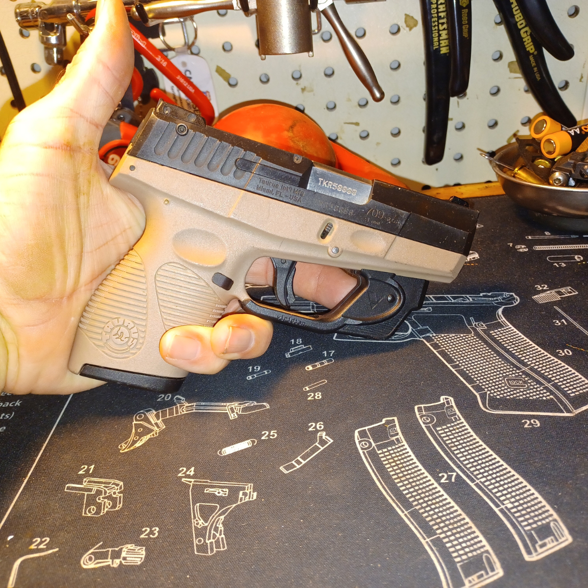 Taurus 709 Slim FDE single stack pocket 9, with lasermax laser ...