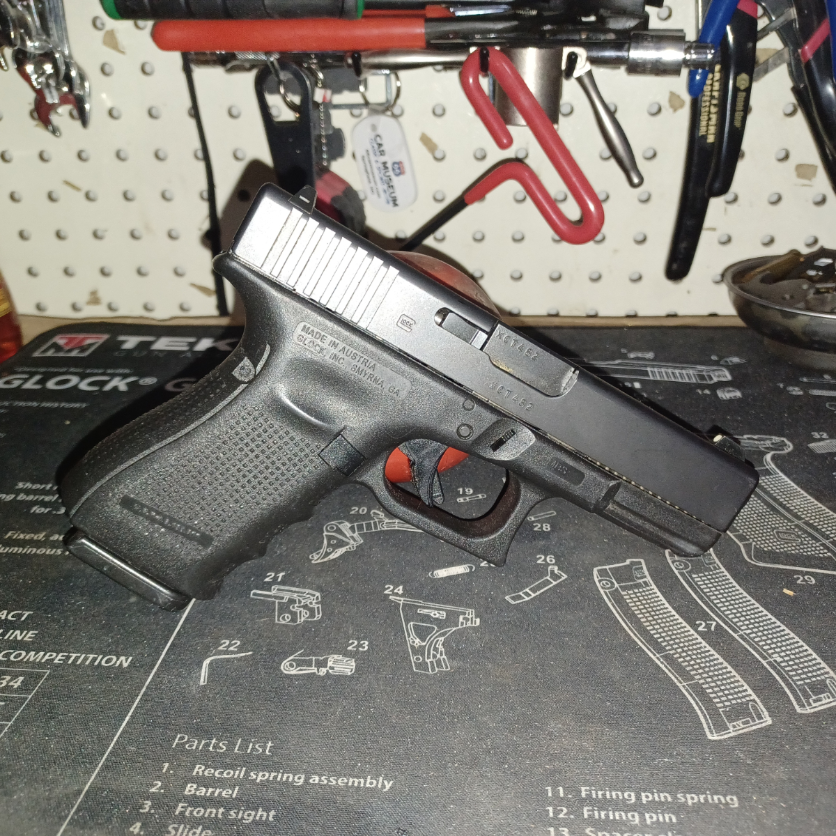 Nice, clean Glock 23 Gen 4, 2 magazines, 25 shipping .40 S&W 17369426 - GunAuction.com