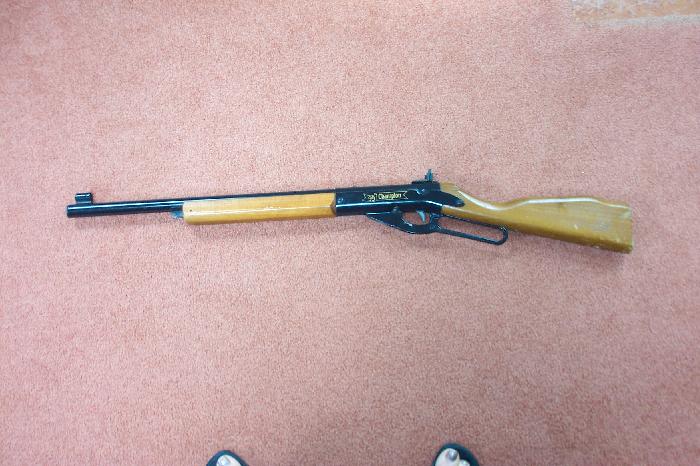 Daisy Model 99 Champion 1977 Bb Gun For Sale at GunAuction.com - 8627983