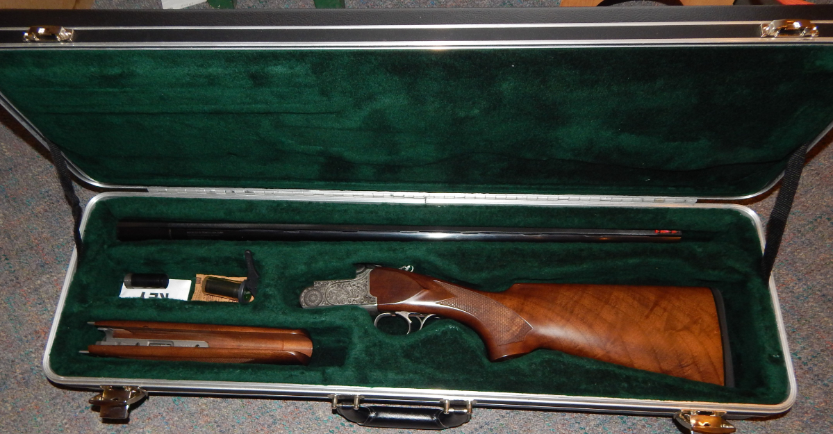 Franchi "Diamond" Grade O/U 12 gauge, as new with Fitted SKB Hard Case ...